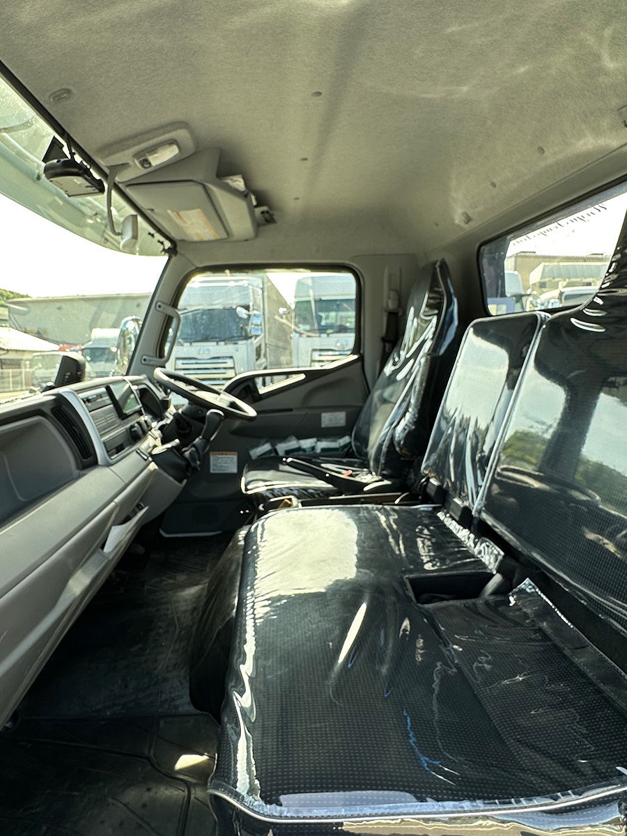 株式会社 運輸総合整備